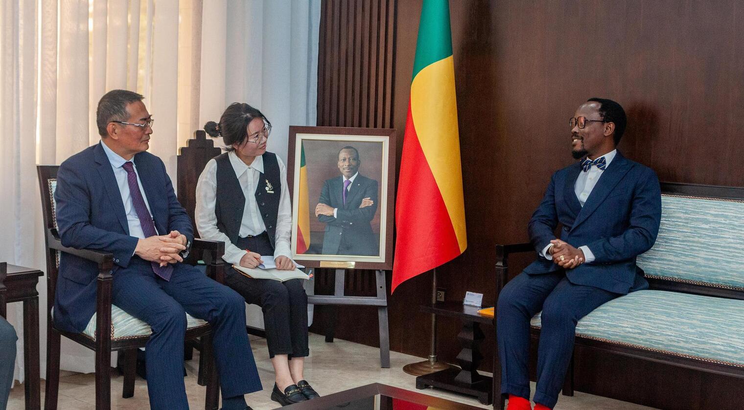 Le Ministre M. Modeste Tihounté KEREKOU a reçu en audience l’honorable ...